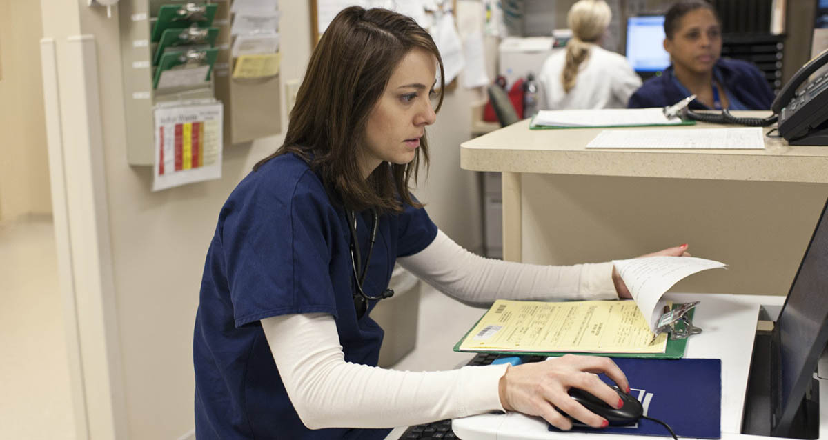 Comparing Online ACLS Certification Options